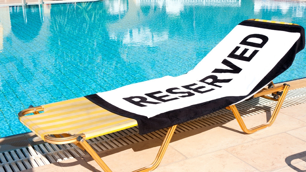 Pool-Position: Liegen online reservieren - COMPUTER BILD