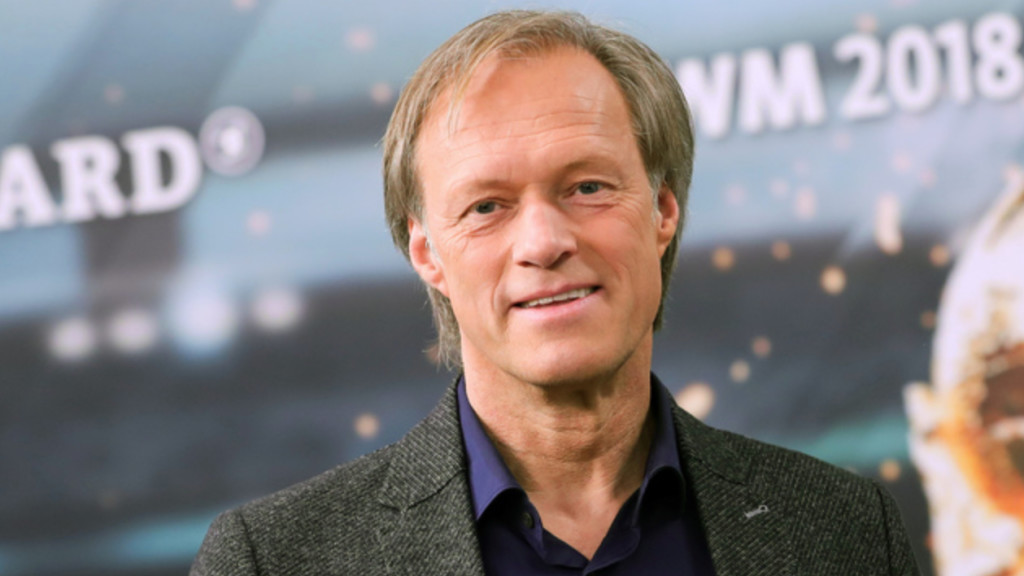 Gerhard Delling: Moderator hört im Mai 2019 bei der ARD auf - COMPUTER BILD