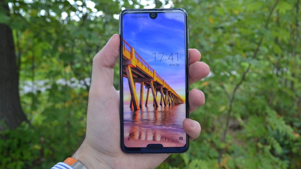 Sharp Aquos R3: Praxis-Test, Preis, Release, Specs - COMPUTER BILD