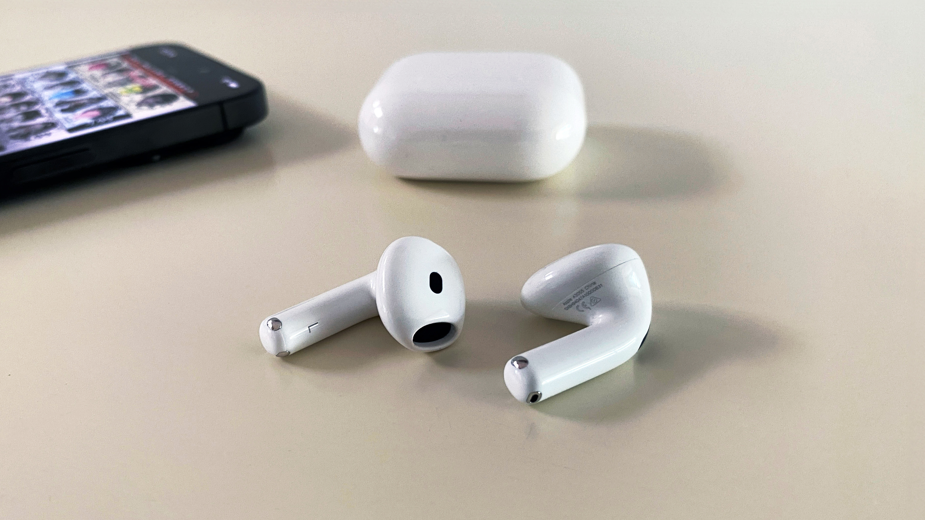 AirPods Pro 3 und AirPods 4: Die besten Tipps - COMPUTER BILD