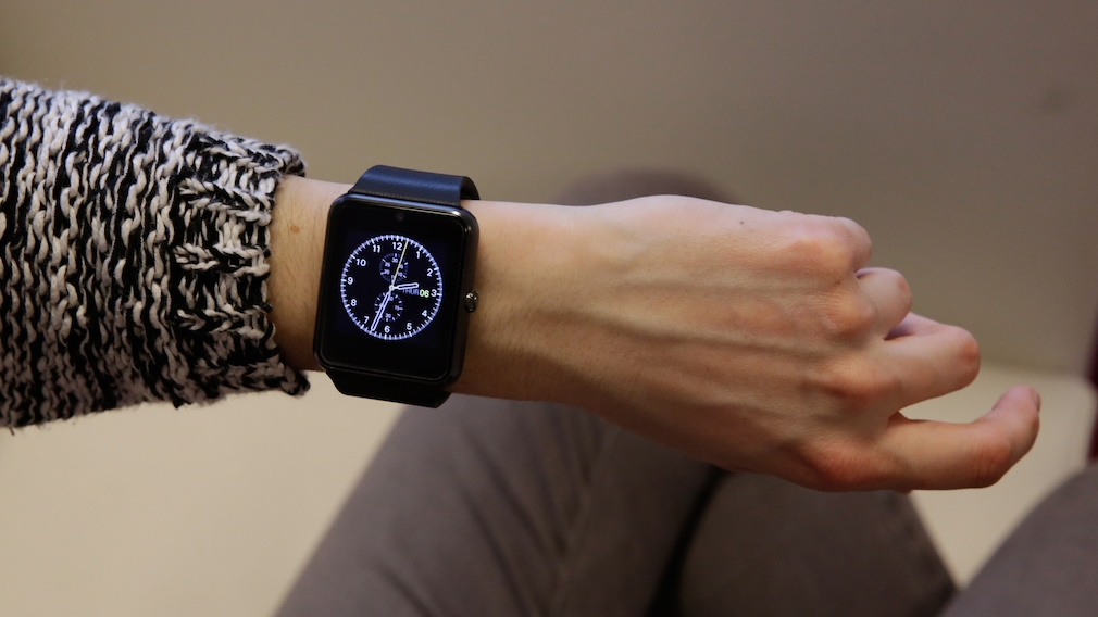 Simvalley PW-460: Pearl-Smartwatch im Test - COMPUTER BILD