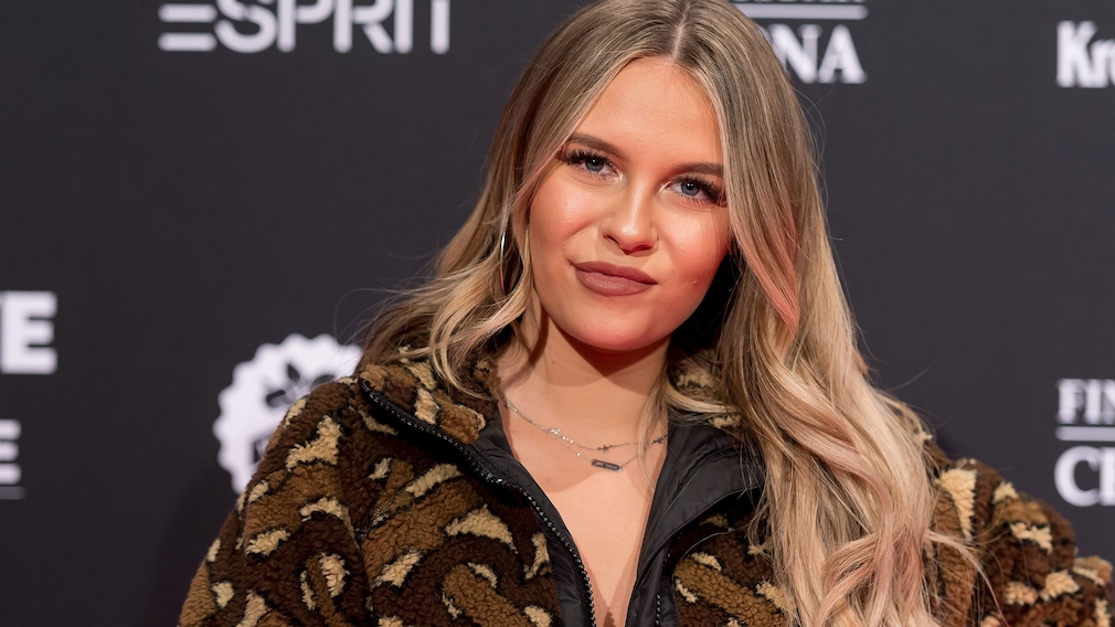 YouTuberin Dagi Bee: Musiklabel 23 Hours gegründet - COMPUTER BILD