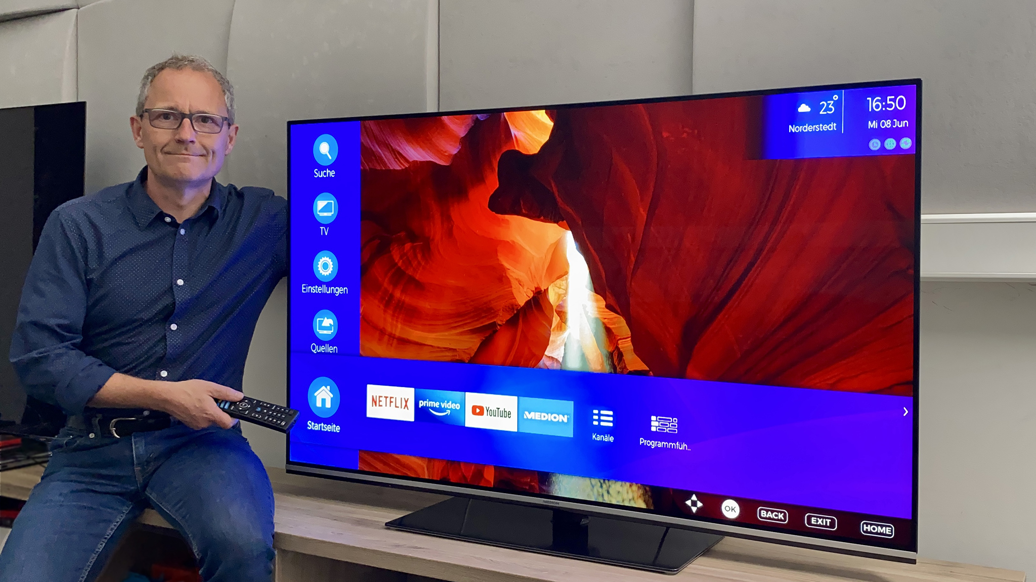 Medion X15564 Im Test OLED TV F r Unter 1 000 Euro COMPUTER BILD