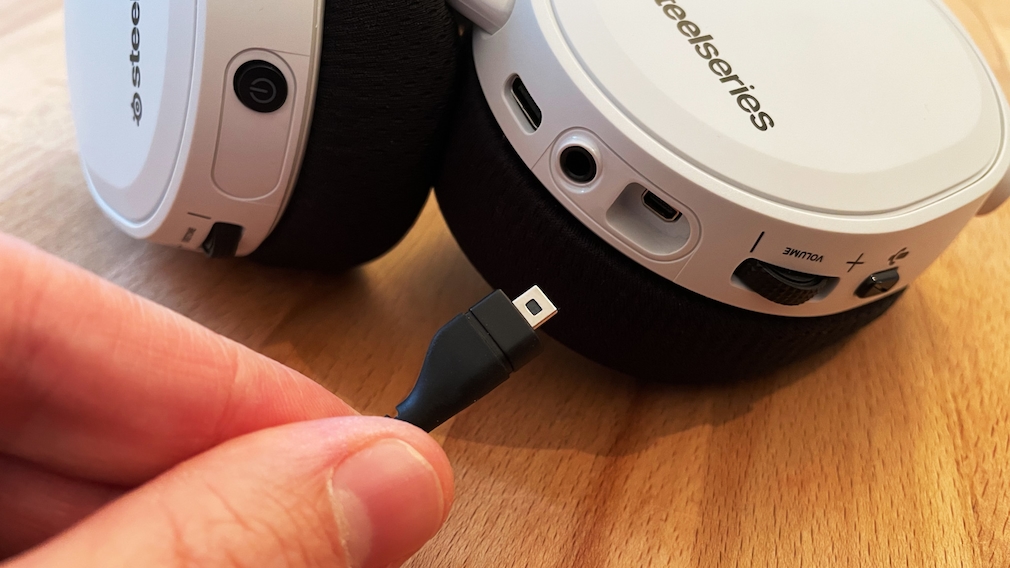 SteelSeries Arctis 7P+ im Test: Ausdauernd und brachial - COMPUTER BILD