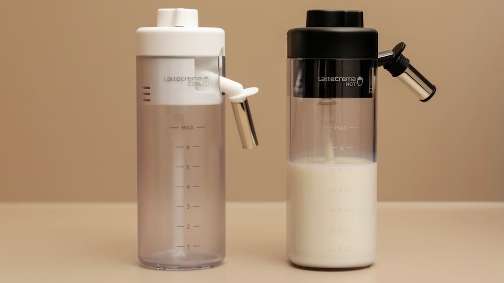 DeLonghi Kaffeevollautomat Eletta Explore Cold Brew im Test - COMPUTER BILD