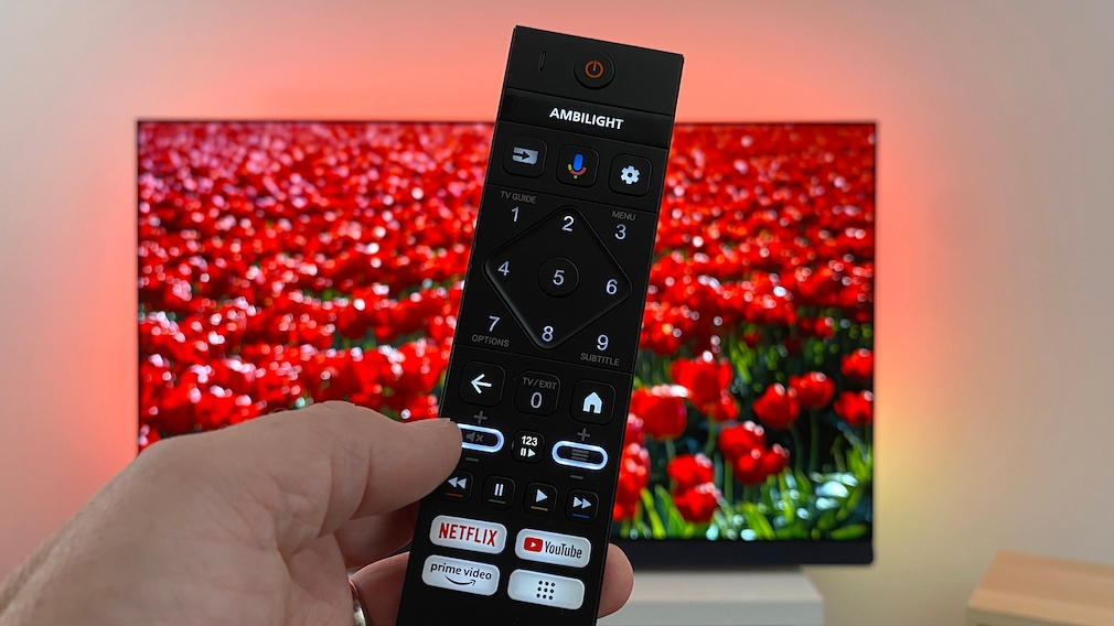 Philips OLED908 im Test: Der beste Ambilight-TV aller Zeiten - COMPUTER ...