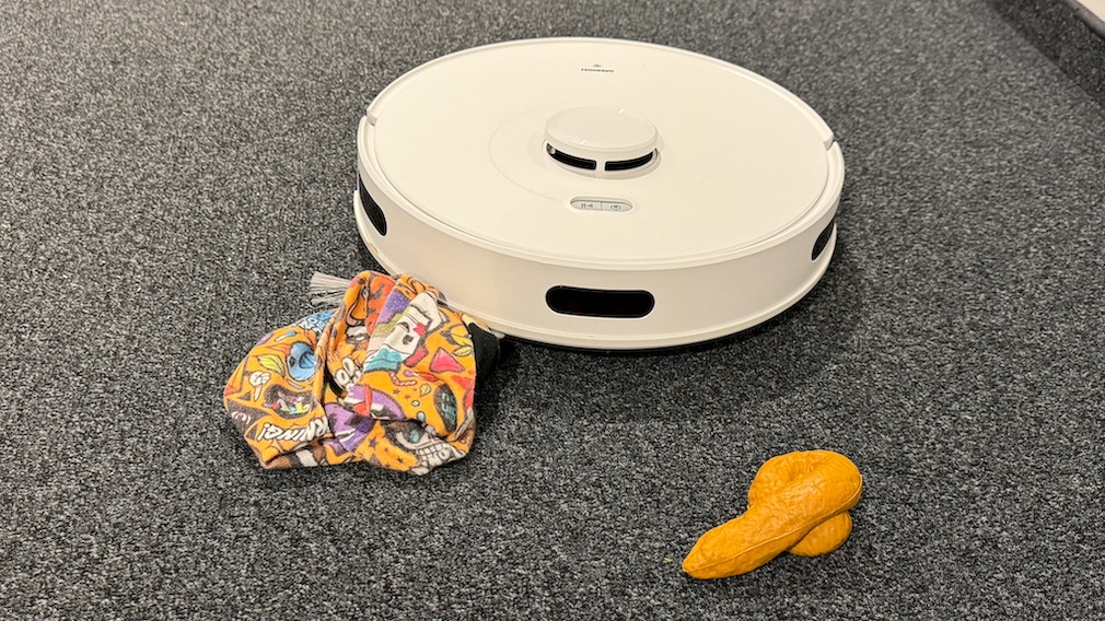 Medion X10 SW: Test, Saug-Wisch-Roboter, Preis, Review - COMPUTER BILD