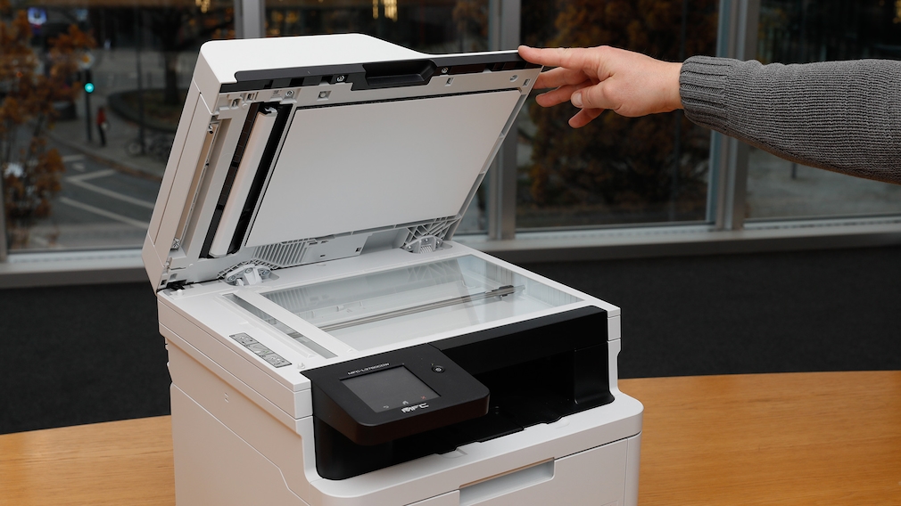 Brother MFC-L3760CDW im Test: Scharfe Texte, brillante Grafiken ...