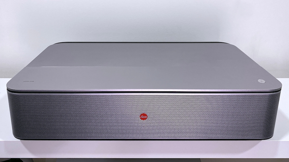 Leica Cine 1 im Test: Laser TV – der beste Mix aus Beamer und TV ...
