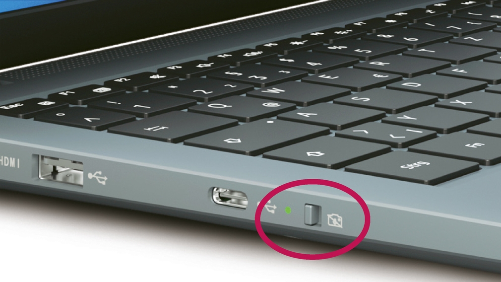 Medion Akoya E15433 im Test: 15 Zöller für 499 Euro bei Aldi ...