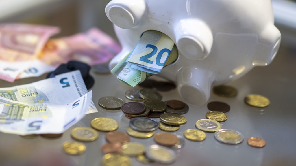 Umfrage: Mehr Menschen legen Geld an – Sicherheit besonders wichtig ...