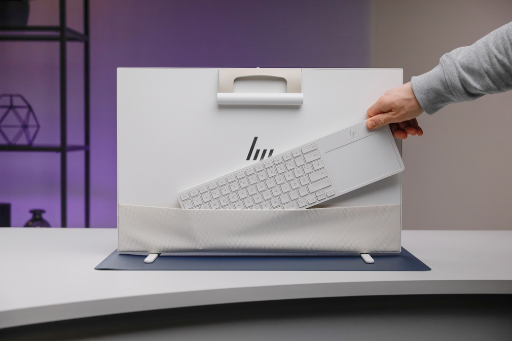 HP Envy Move 24-cs im Test: Mobiler All-in-One-PC mit 24 Zoll ...