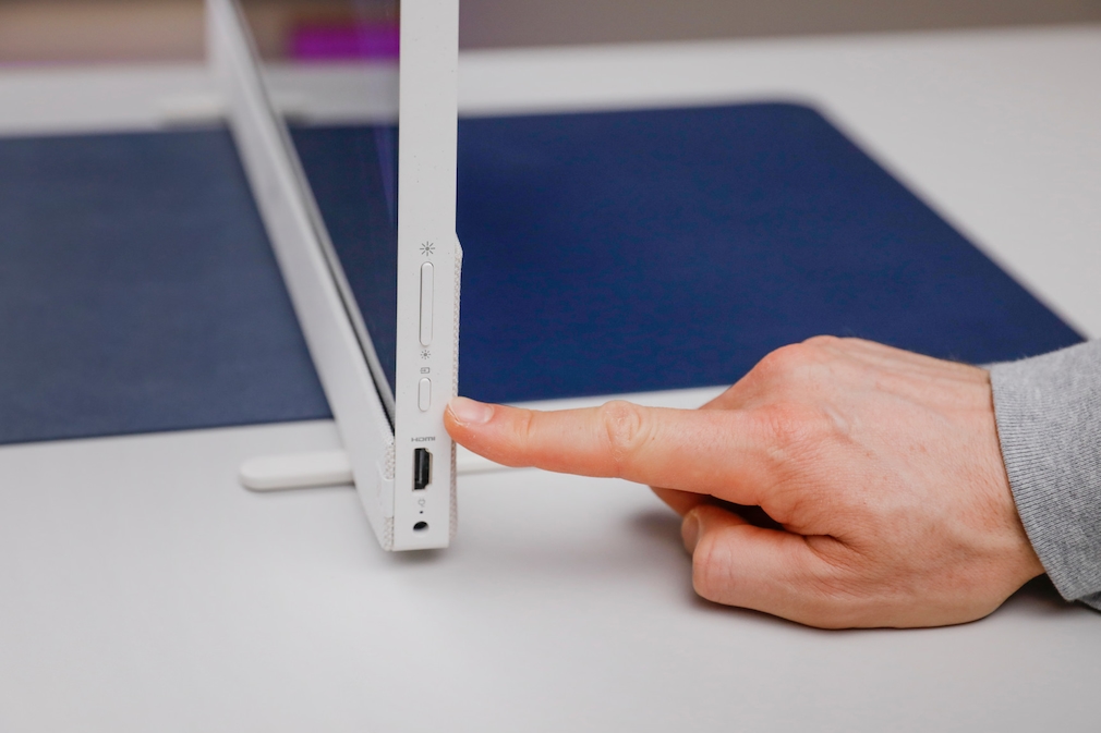 HP Envy Move 24-cs im Test: Mobiler All-in-One-PC mit 24 Zoll ...