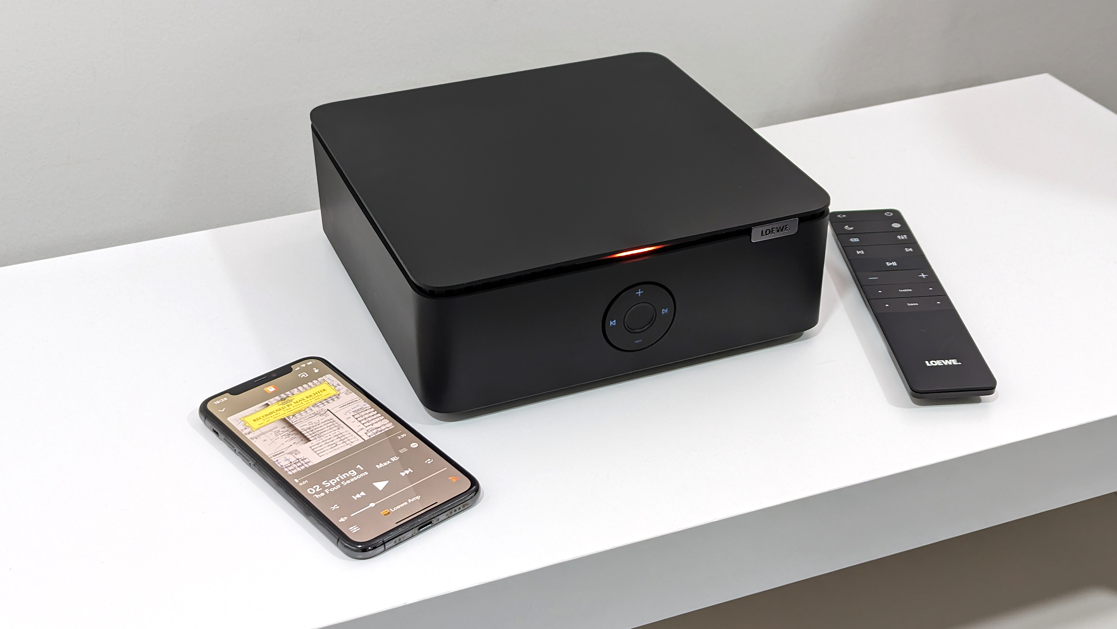 Loewe Multi.Room Amp im Test: Streaming & TV-Ton für HiFi-Boxen ...
