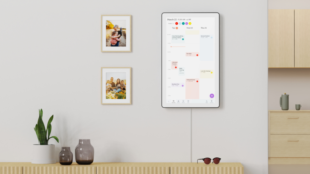Dieser digitale Wandkalender soll den Familienalltag regeln - COMPUTER BILD