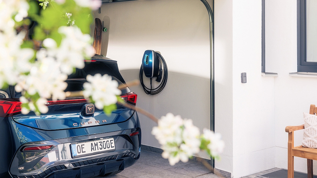 Mennekes zeigt neue Wallboxen mit auswechselbarem Frontcover - COMPUTER ...