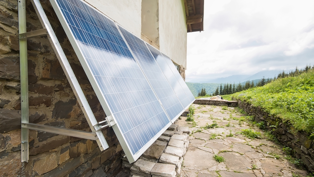 Photovoltaik-Fassade: Alles über Module, Kosten, Montage - COMPUTER BILD