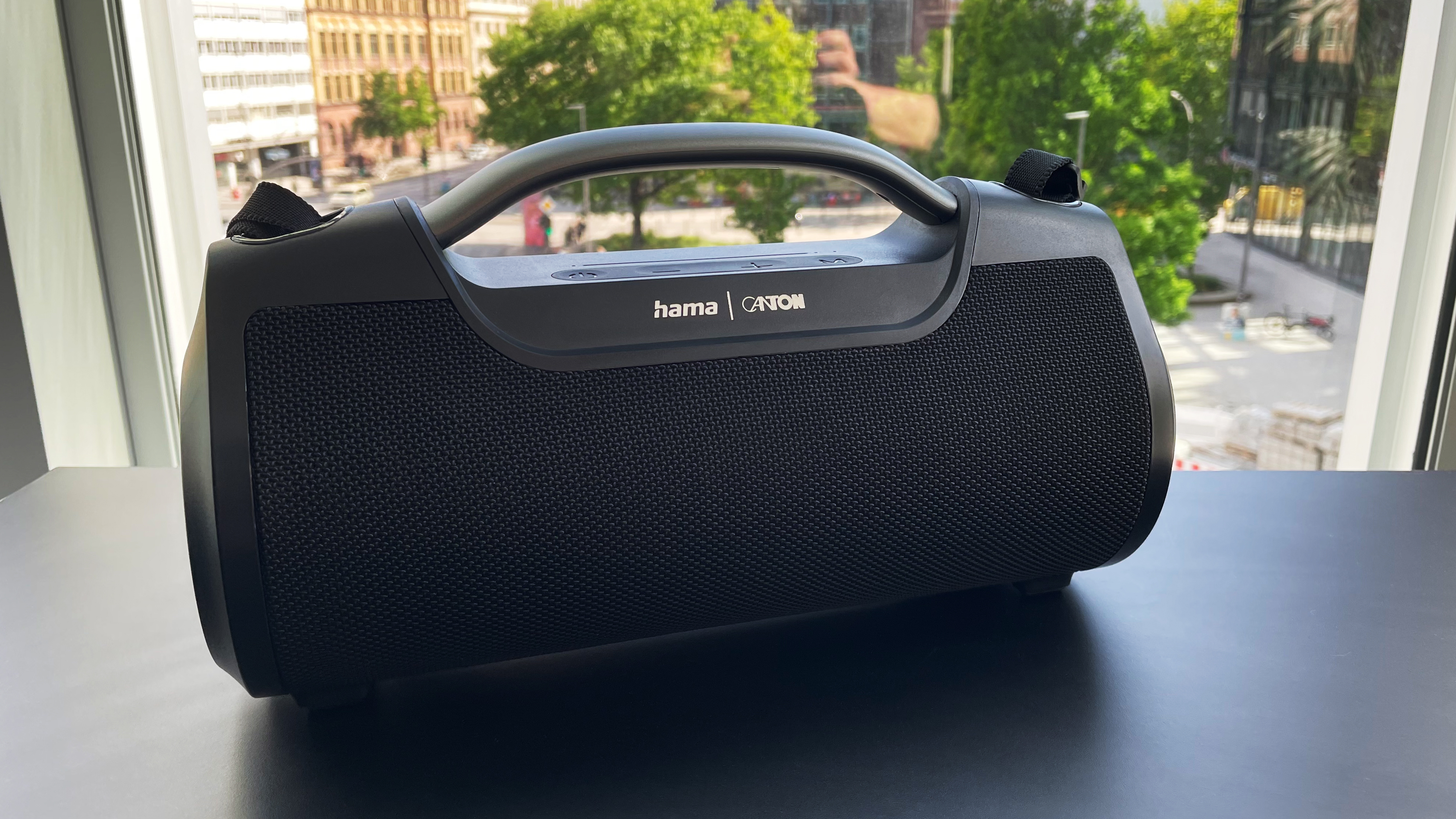 Hama Mate Pro im Test: Bluetooth-Box als Alleskönner - COMPUTER BILD