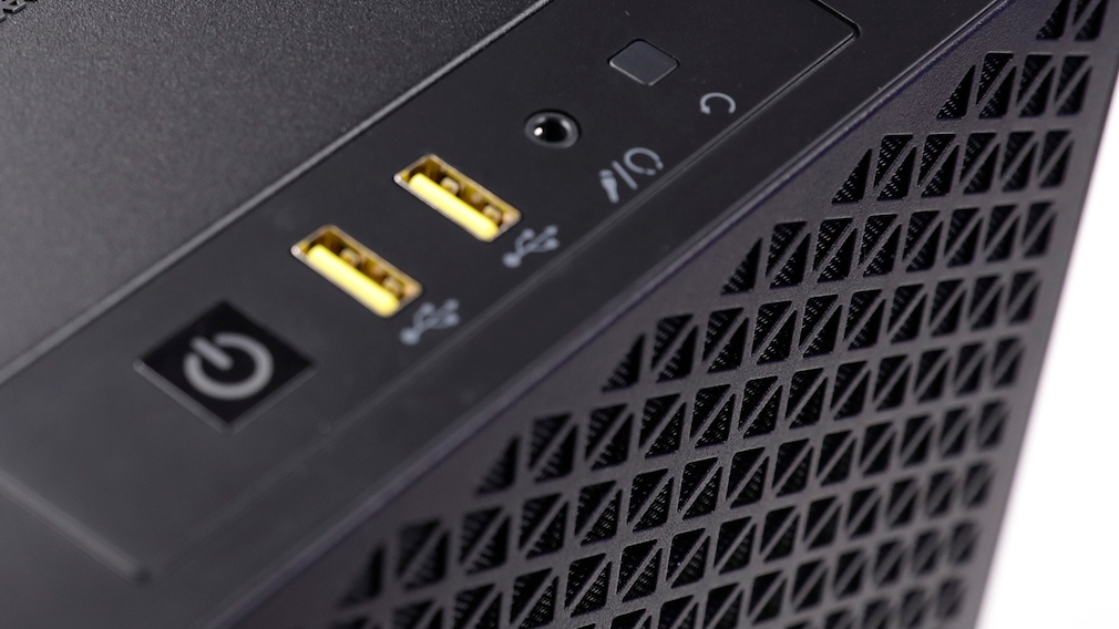 Schenker XMG Sector E im Test: Gaming-PC mit reichlich Dampf - COMPUTER ...