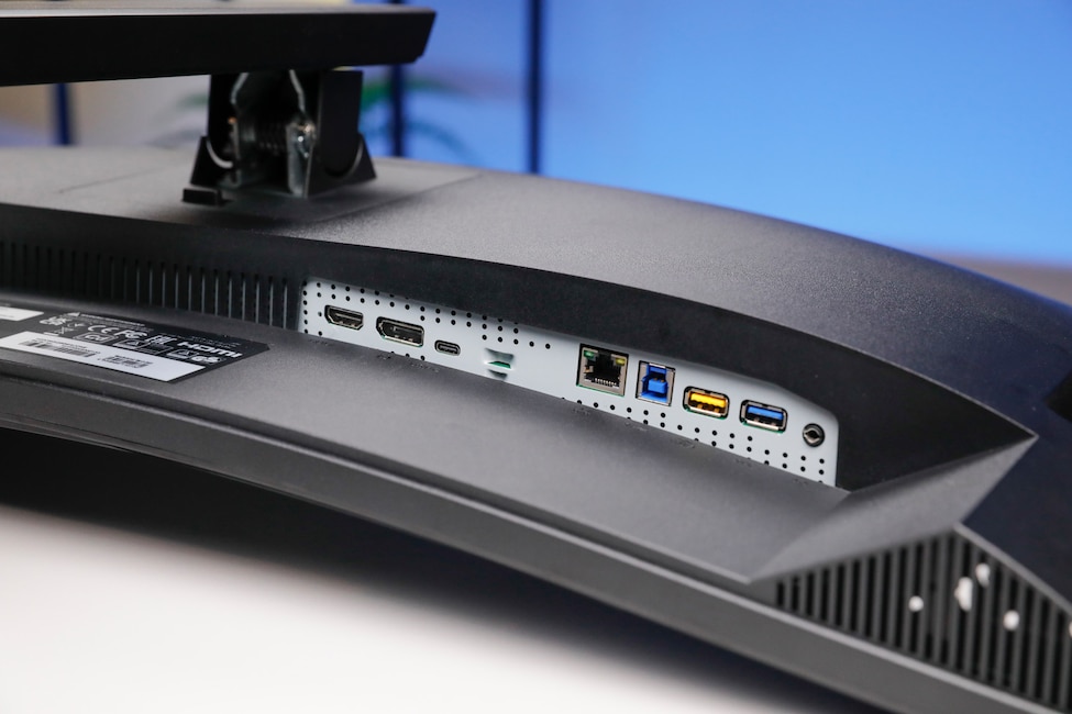 AOC CU34P3CV im Test: 34-Zoll-Monitor mit vielen Anschlüssen - COMPUTER ...