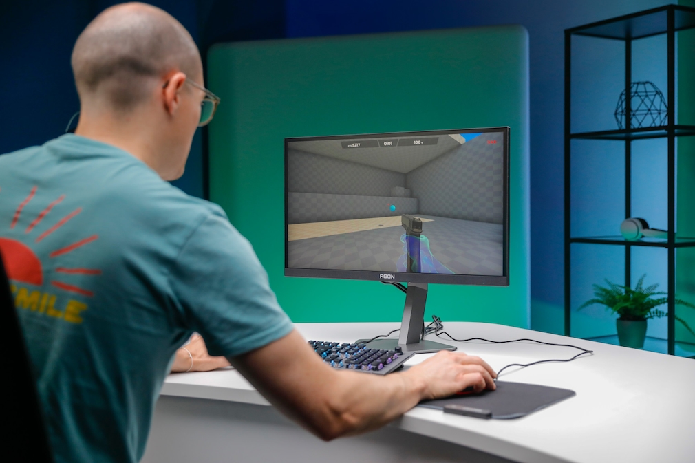AOC Agon Pro AG246FK im Test: E-Sport-Monitor mit 540 Hertz - COMPUTER BILD