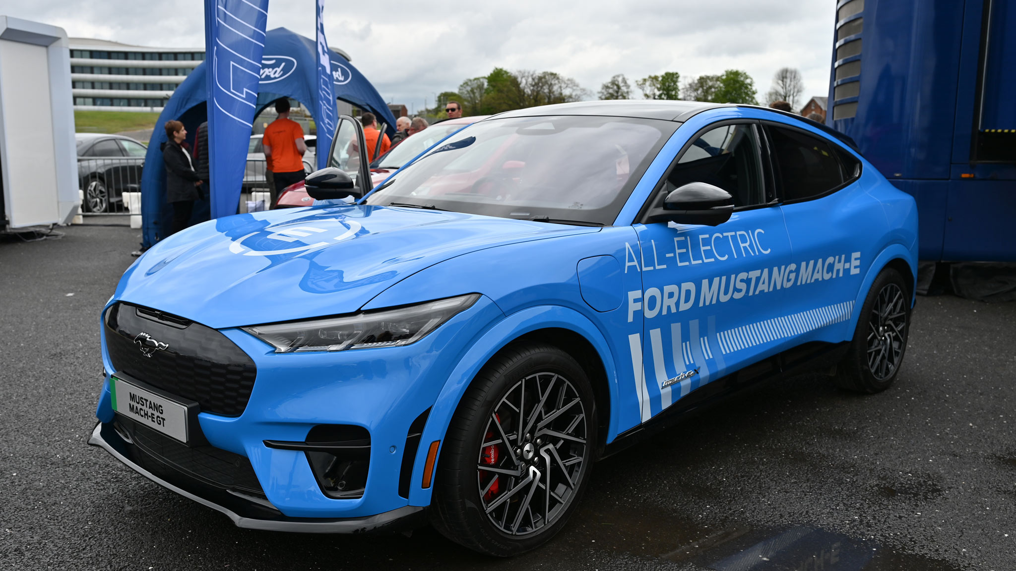 Ford Mustang Mach-E bald im Guinnessbuch der Rekorde - COMPUTER BILD