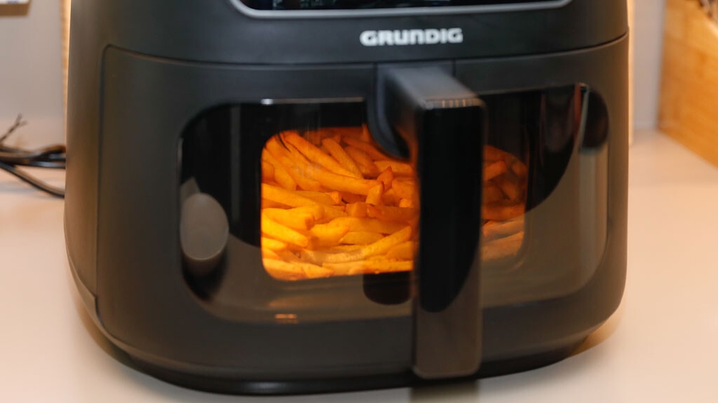 Grundig Fry 7320 Cookfit XXL im Test: Airfryer lässt durchblicken ...