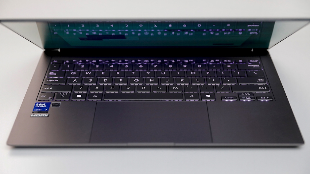 Asus Zenbook S14 im Test: Top-Notebook mit Intel-Lunar-Lake-CPU ...