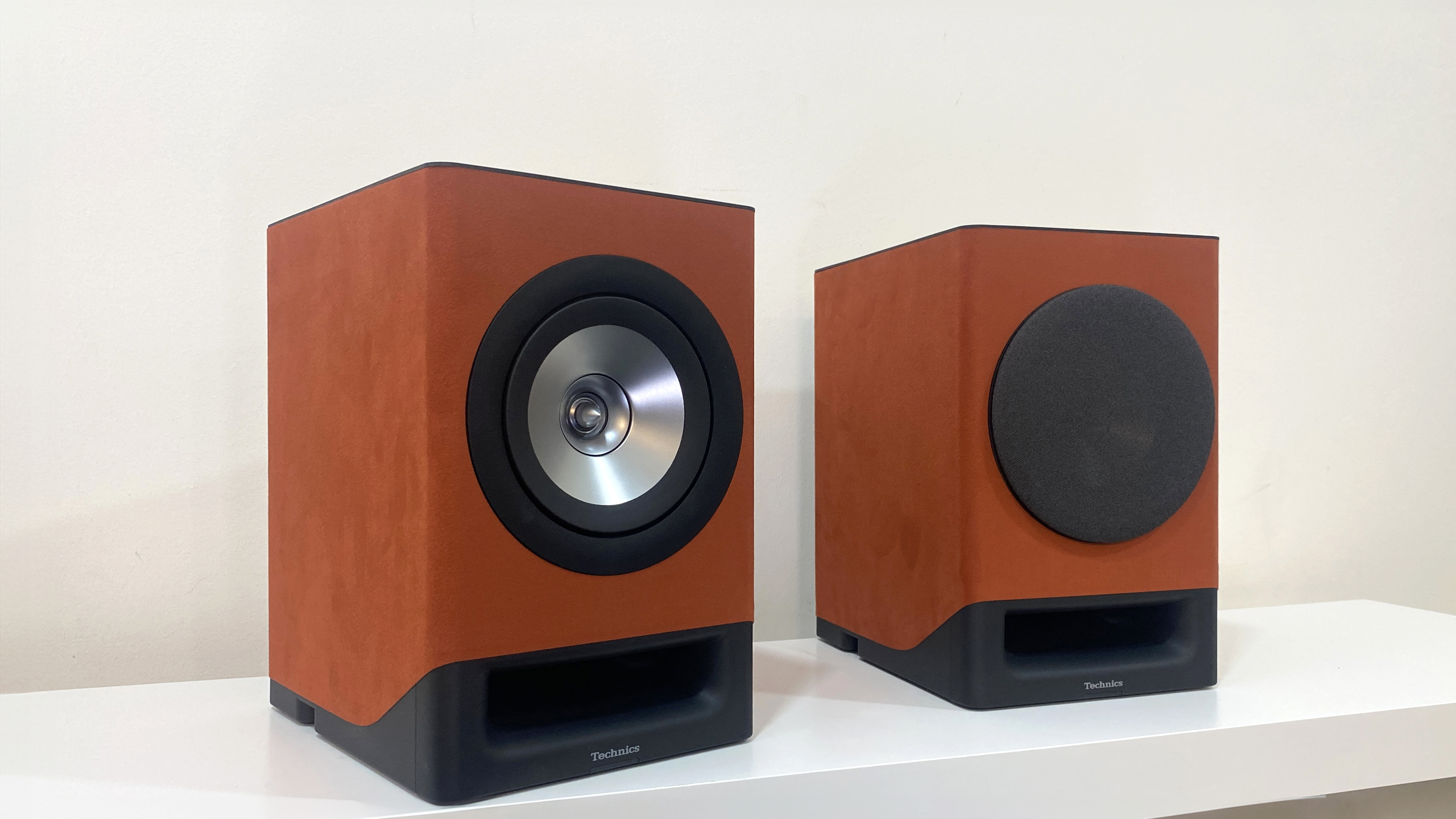 Die Technics CX700 spielen im Test Sonos in Grund und Boden - COMPUTER BILD