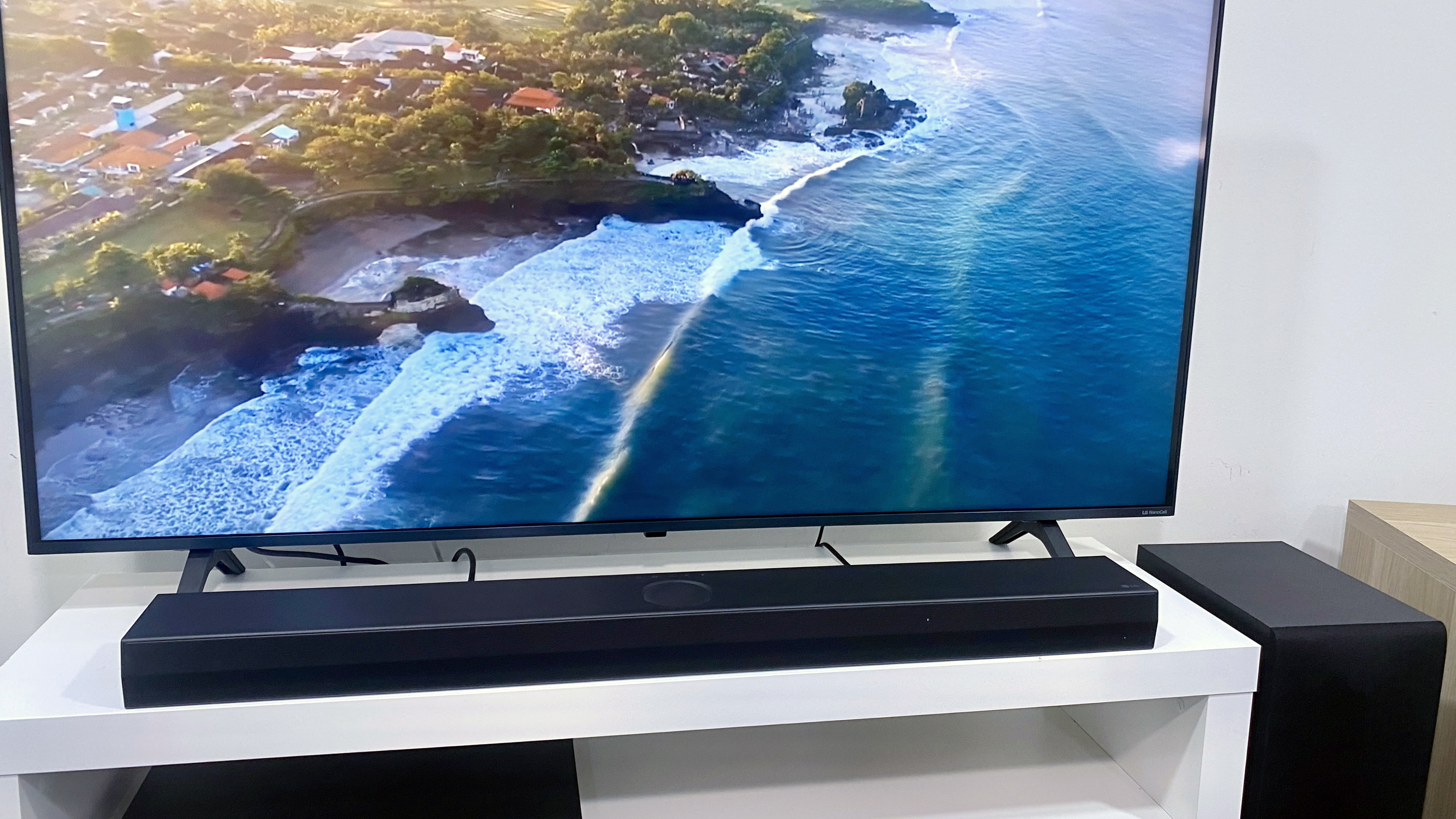 Die LG DS70TY liefert im Soundbar-Test günstig Raumklang - COMPUTER BILD