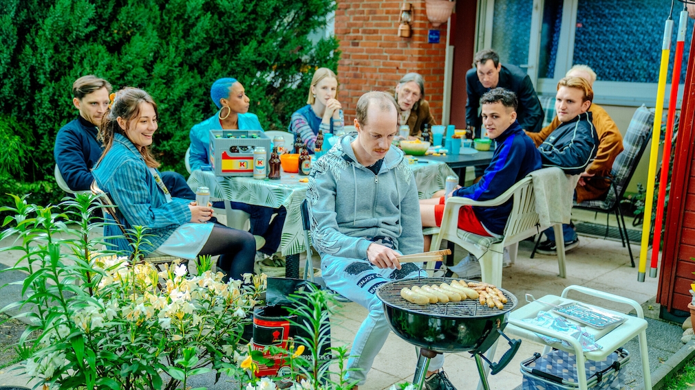 Die Discounter Staffel 4: Trailer zeigt jede Menge Promis - COMPUTER BILD