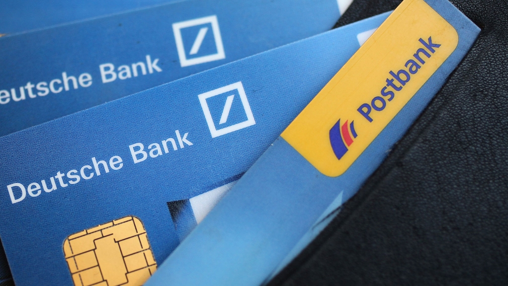 Deutsche Bank / Postbank: So erhalten Sie höhere Festgeld-Zinsen ...