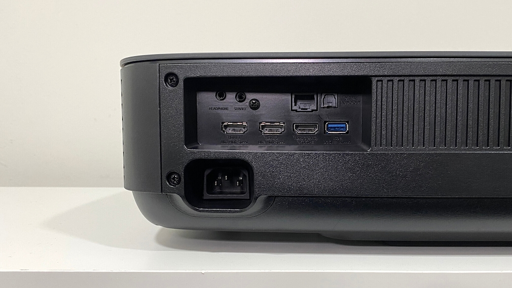 Test Hisense PL2: Laser-TV zaubert Riesenbilder aus dem Nichts ...