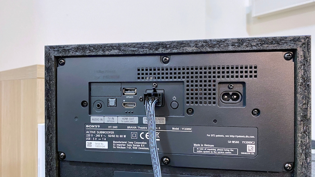 Das Sony Bravia Theatre System 6 kann im Soundbar-Test auch Party ...