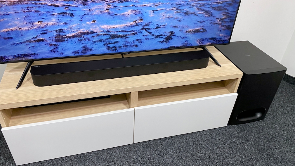 Das Sony Bravia Theatre System 6 kann im Soundbar-Test auch Party ...
