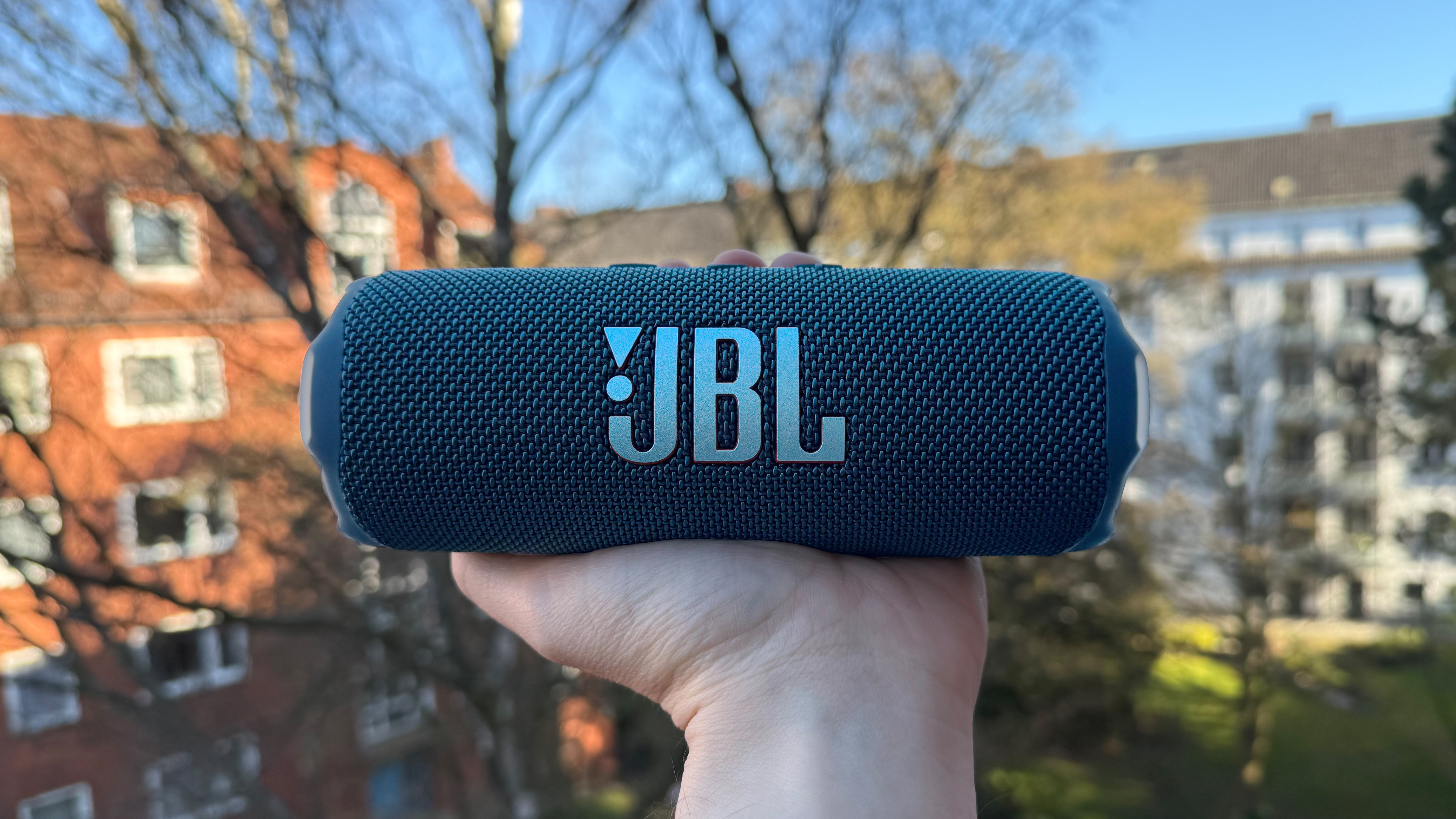 JBL Flip 7 im Test: Der beste Flip seit Jahren! - COMPUTER BILD
