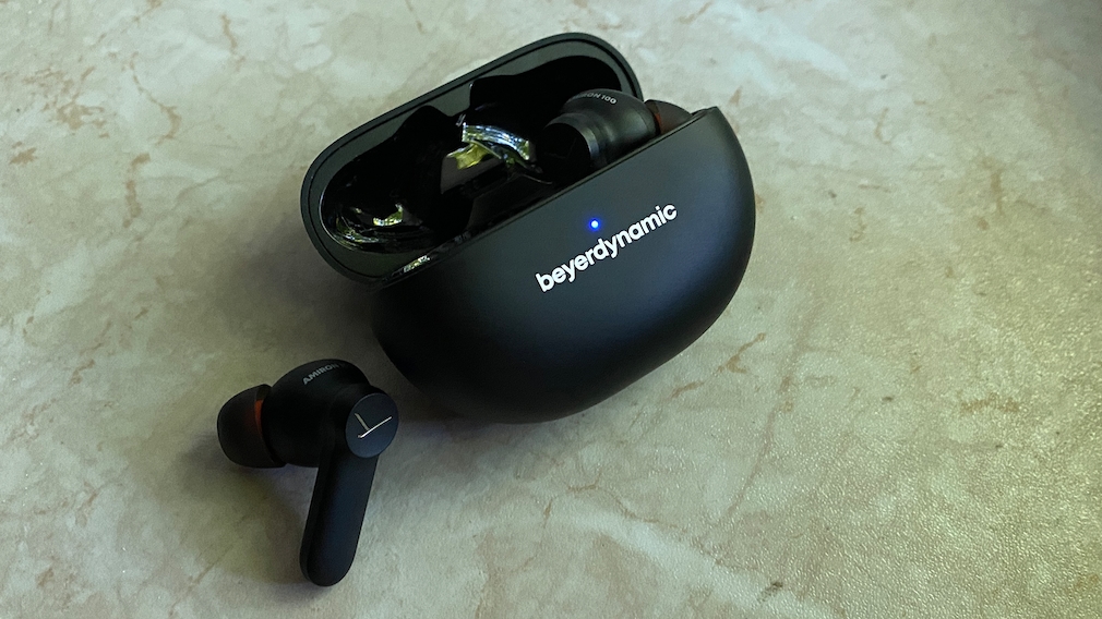 Beyerdynamic Amiron 100 im Test: Mittelklasse mit Schwächen - COMPUTER BILD
