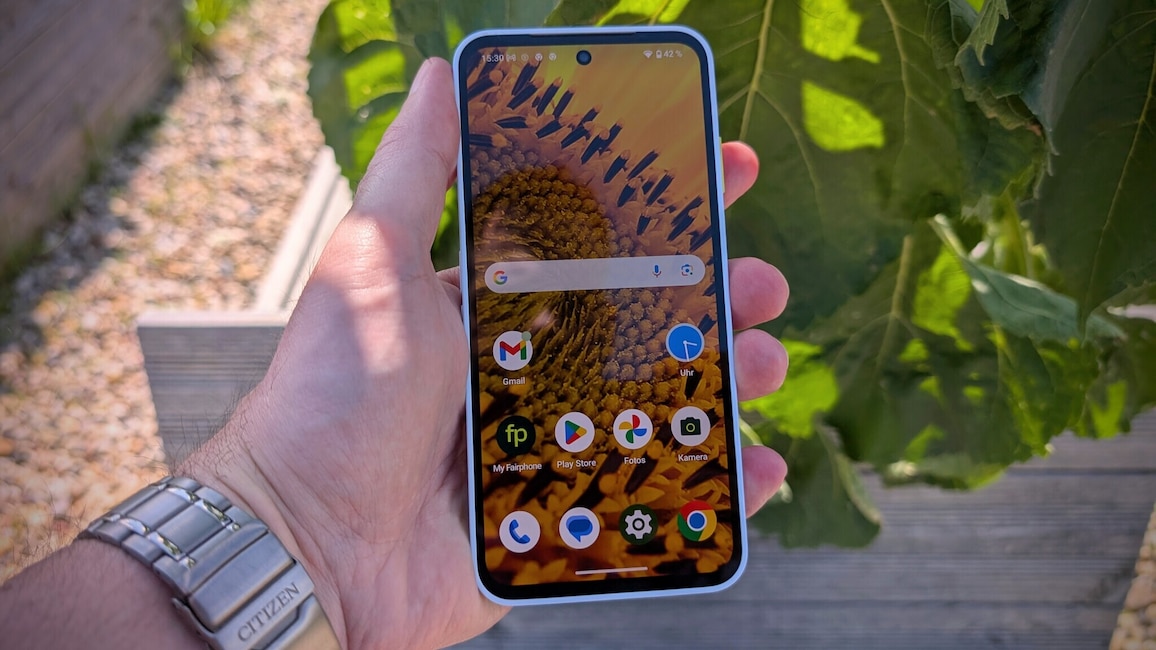 Fairphone 6 im Test: Dieses weiße Handy ist grün - COMPUTER BILD