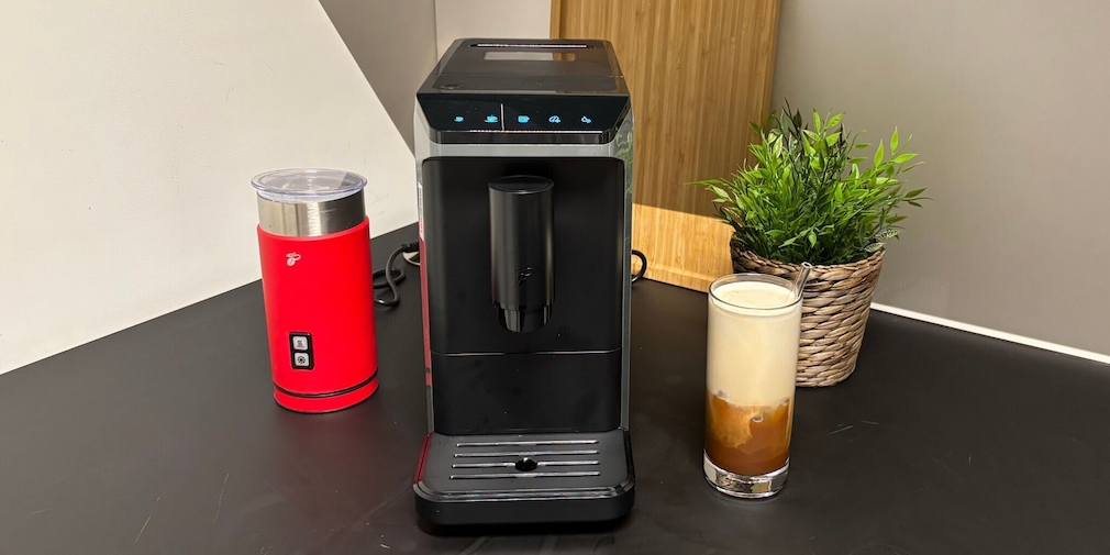 Tchibo Esperto mini im Test: Kleinster Kaffeevollautomat der Welt ...