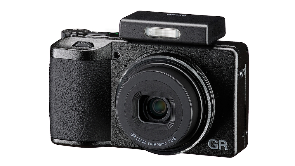 Ricoh GR IV: Neue Kompaktkamera mit großem APS-C-Sensor - COMPUTER BILD