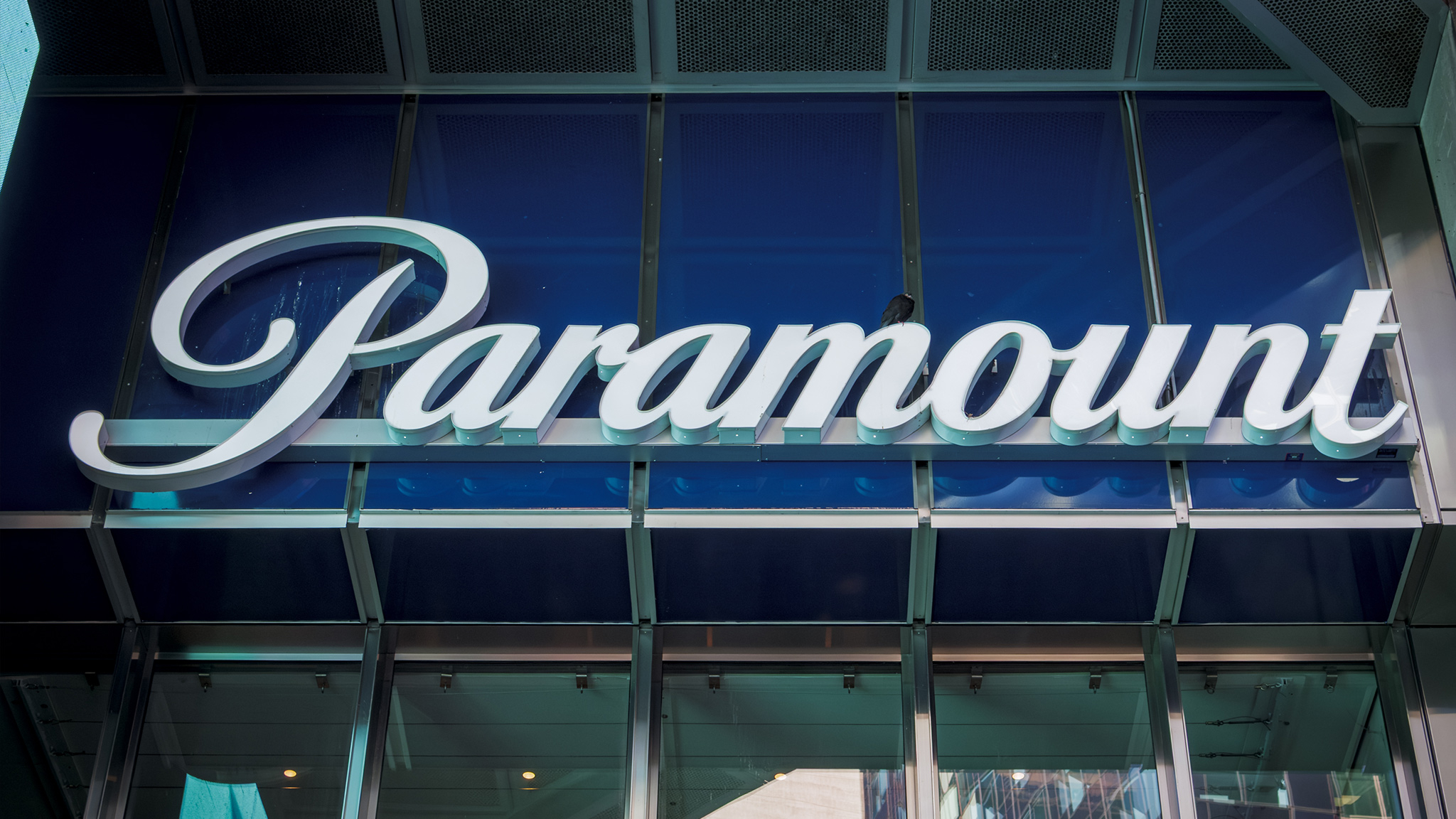 Paramount will Warner Bros. Discovery übernehmen - COMPUTER BILD