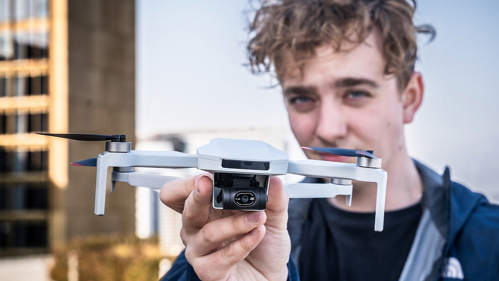 Atom 2 im Test: Günstige 4K-Drohne unter 250 Gramm - COMPUTER BILD