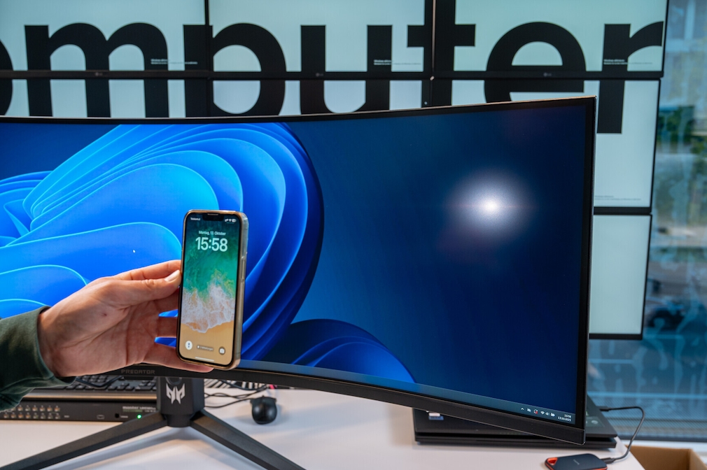 Acer Predator Z57 im Test: Extrem heller Riesen-Monitor für Gamer ...