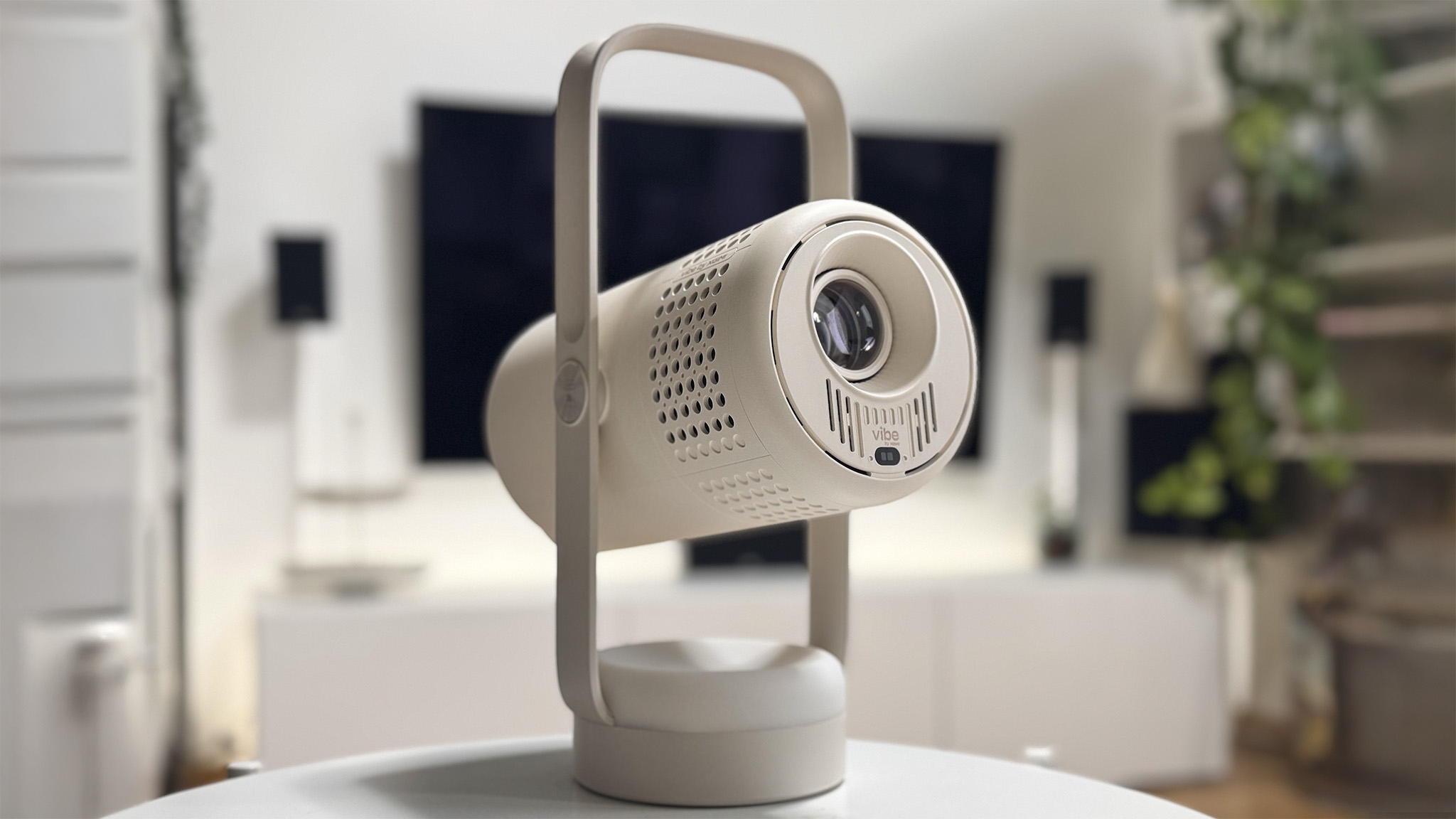 Test Xgimi Vibe One: Günstig-Beamer, großes Bild - COMPUTER BILD