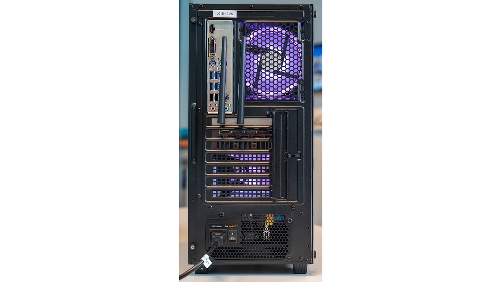One Gaming PC AN290 im Test: Großer Rechner, moderater Preis ...