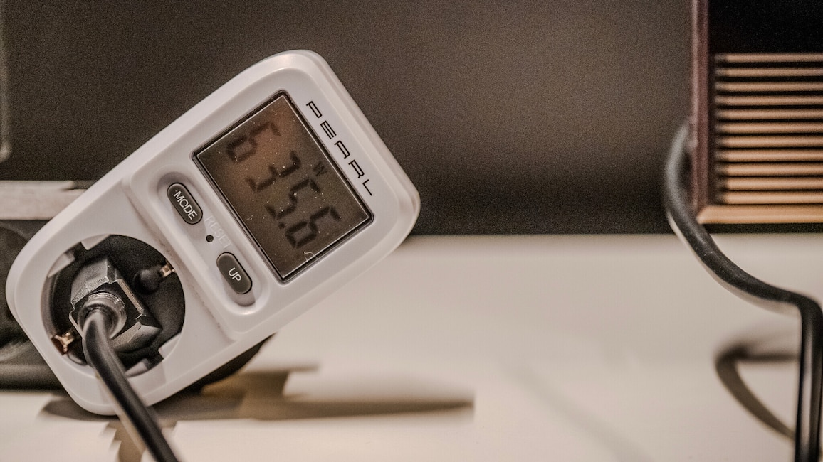 TCL X11L im Test: Ist SQD-Mini-LED besser als OLED? - COMPUTER BILD
