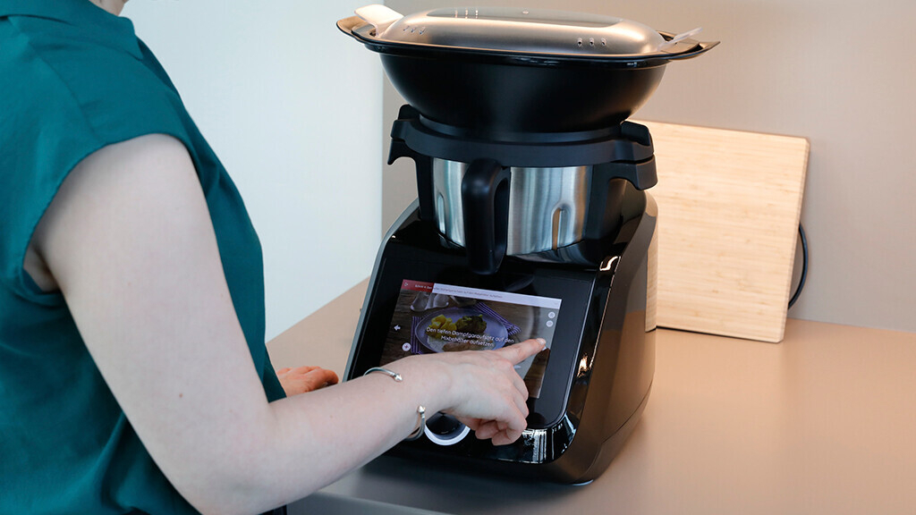 Monsieur Cuisine vs. Thermomix: So ähnlich sind die Geräte - COMPUTER BILD