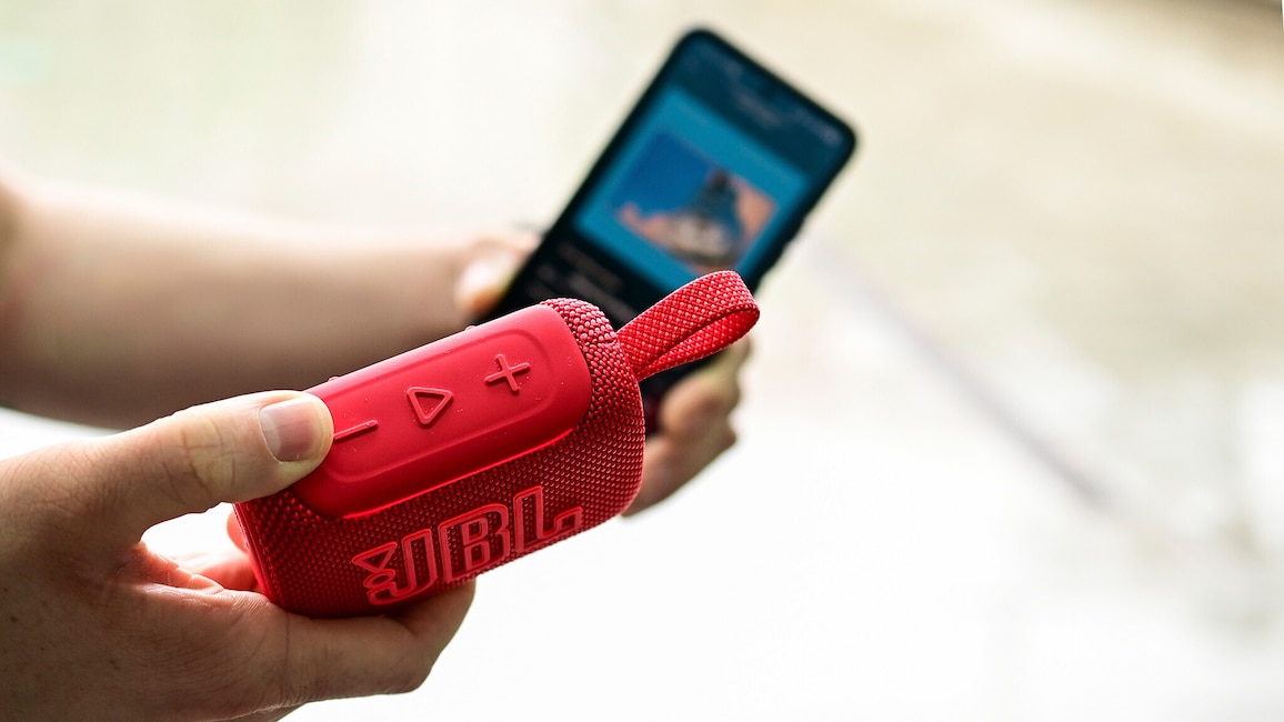 JBL Go 5 Test: Kleine Bluetooth-Box mit IP68 und App im Check ...
