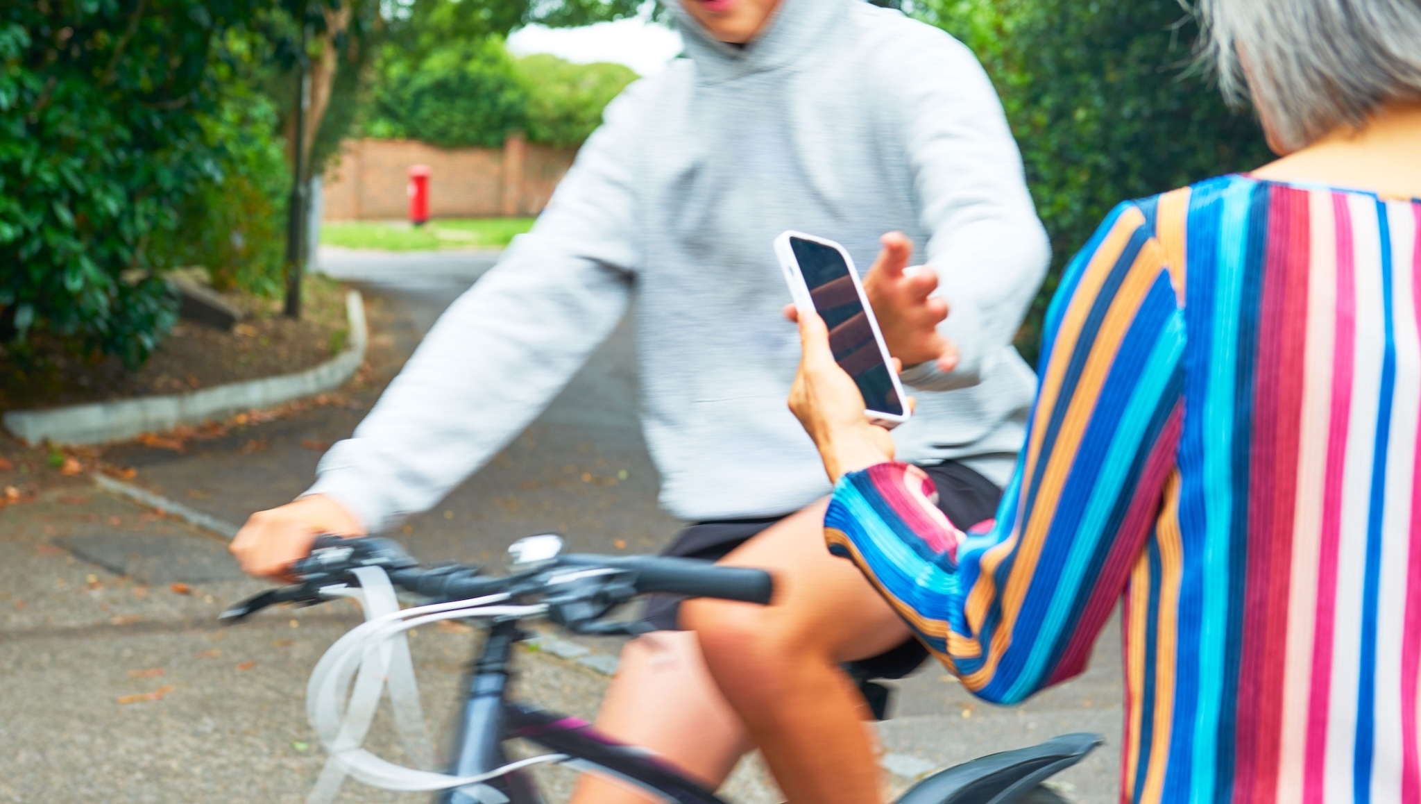 Diebstahl-Erkennung: iPhone soll sich nach Wegreißen sperren - COMPUTER ...
