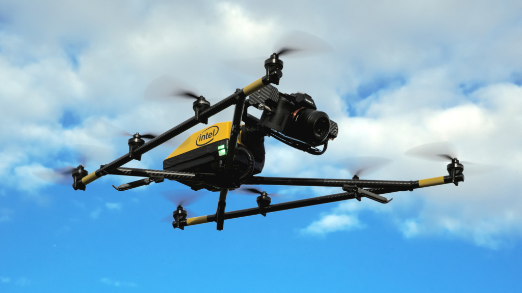 Intel Falcon 8 Plus: Profi-Drohne - COMPUTER BILD